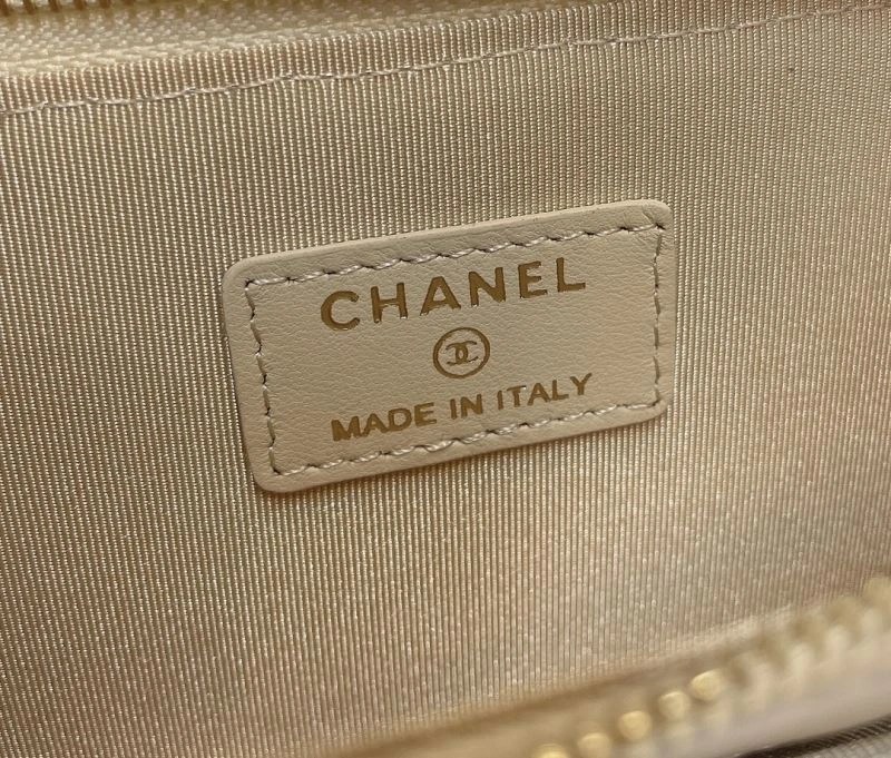 Indistinguishable Chanel Wallets Purse