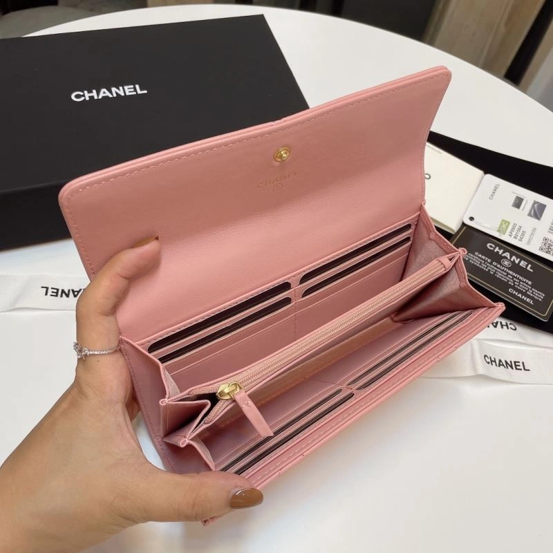 Indistinguishable Chanel Wallets Purse