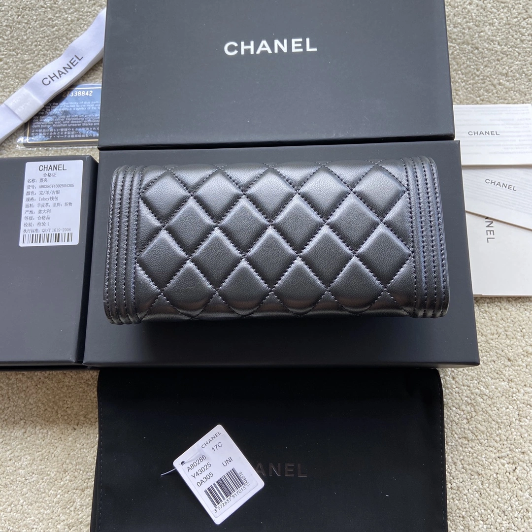 Reasonably priced Chanel Wallets Purse