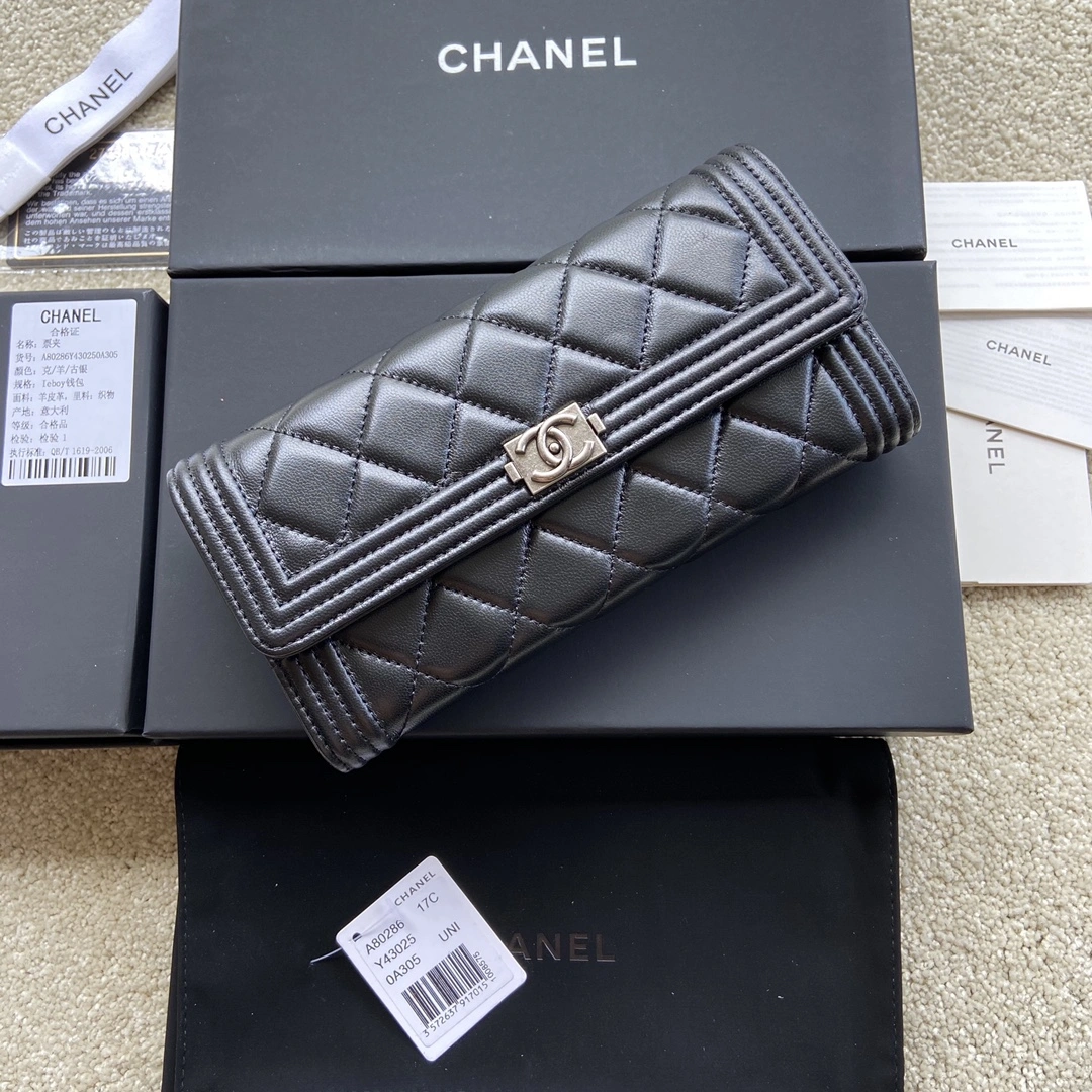 Reasonably priced Chanel Wallets Purse