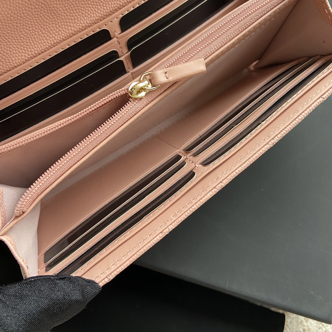 Indistinguishable Chanel Wallets Purse