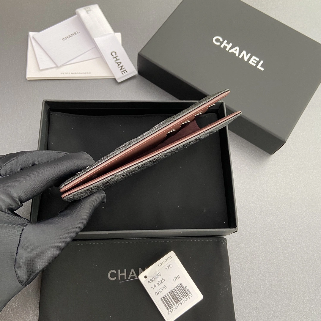 Indistinguishable Chanel Wallets Purse