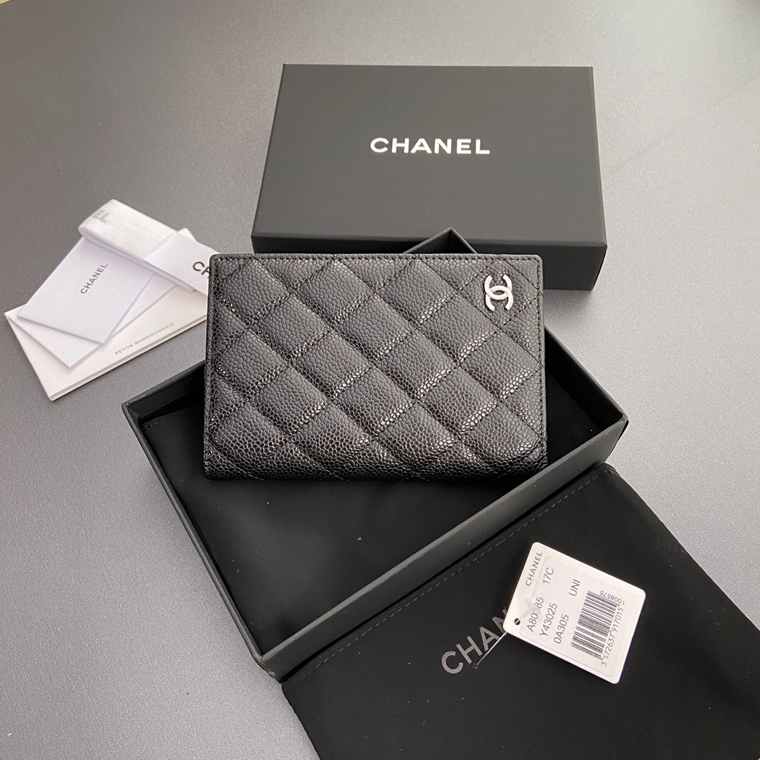 Indistinguishable Chanel Wallets Purse