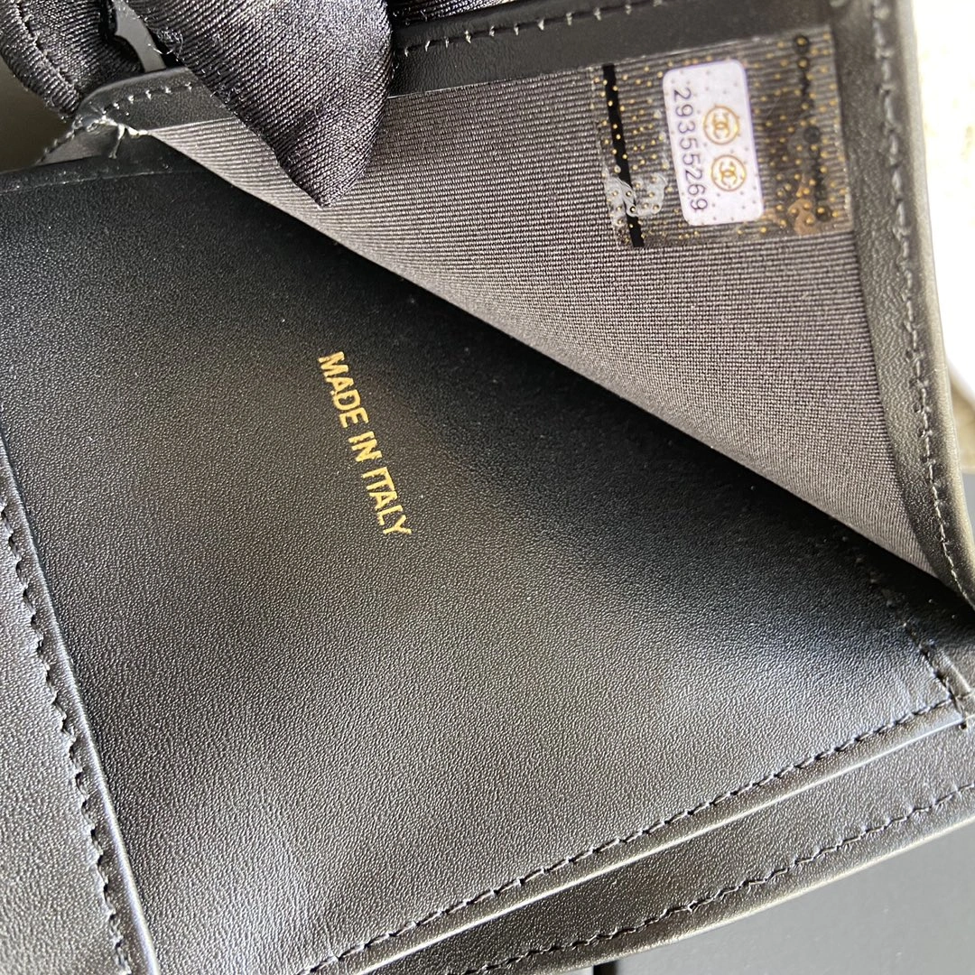 Accurate model Chanel Wallets Purse