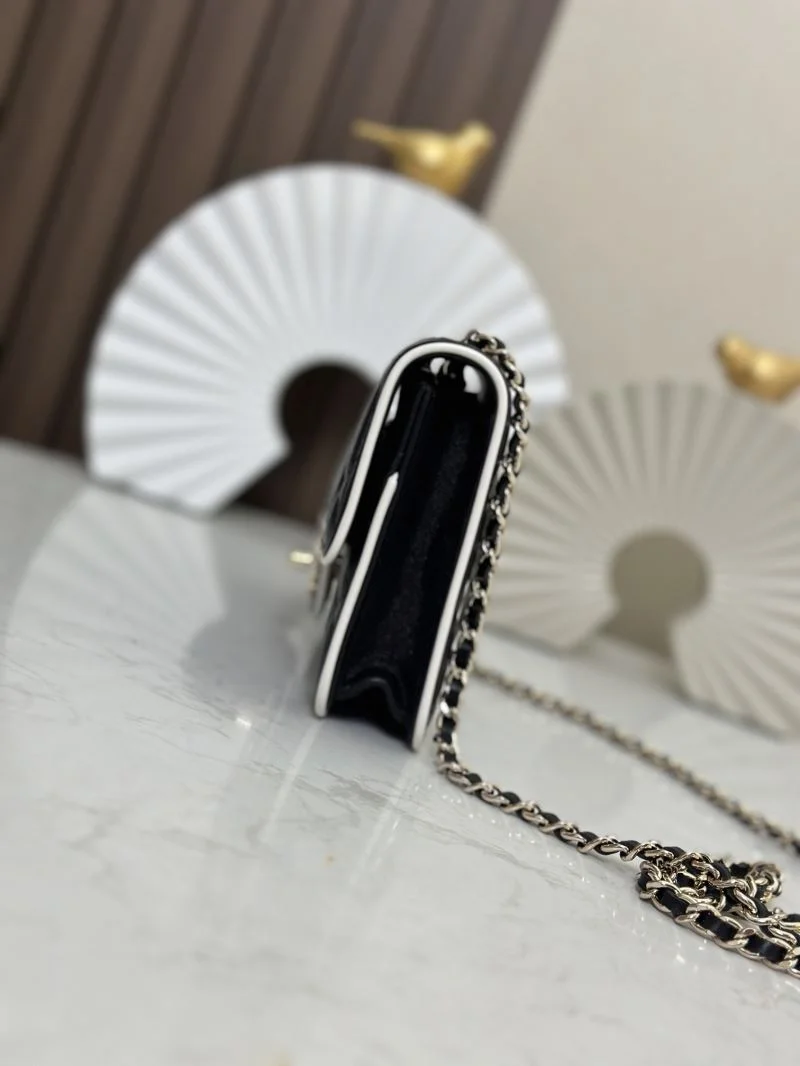 Top match Chanel Woc Bags
