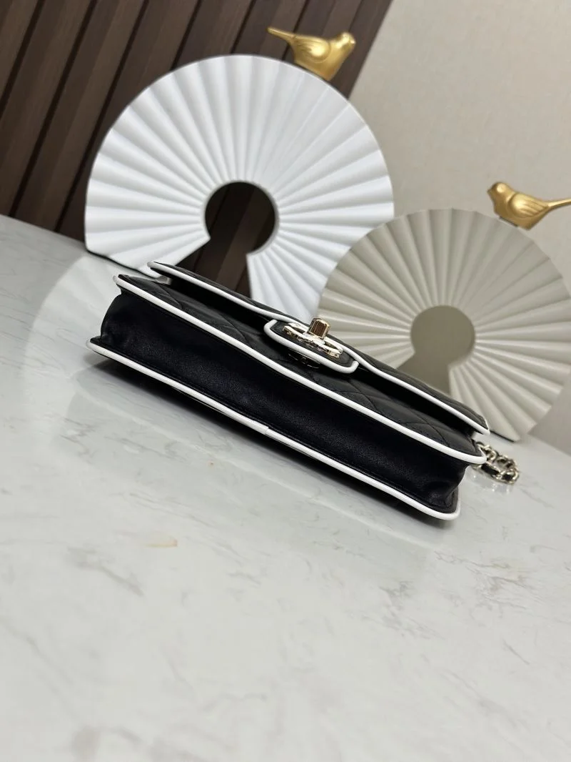Top match Chanel Woc Bags