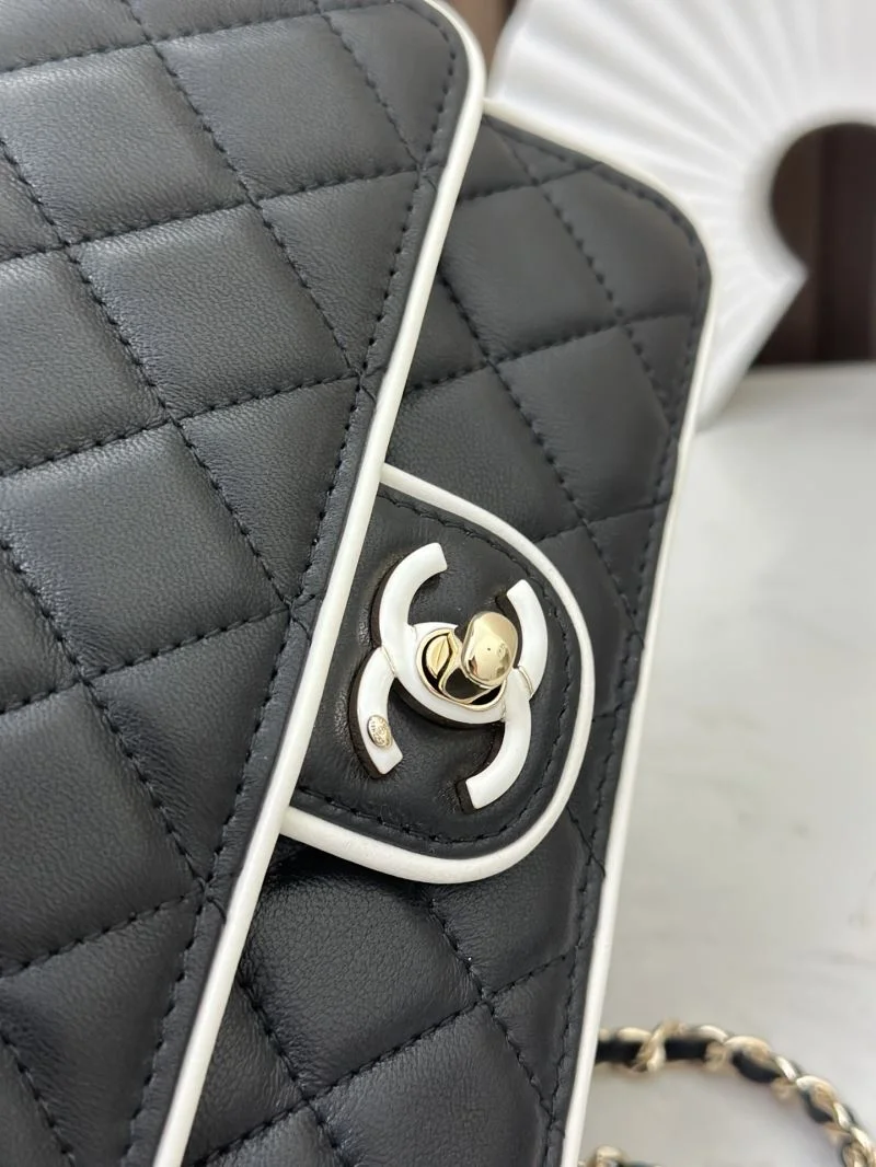 Top match Chanel Woc Bags