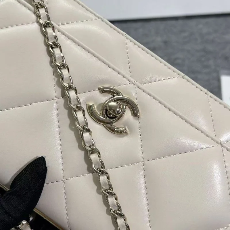 Top mirror Chanel Woc Bags