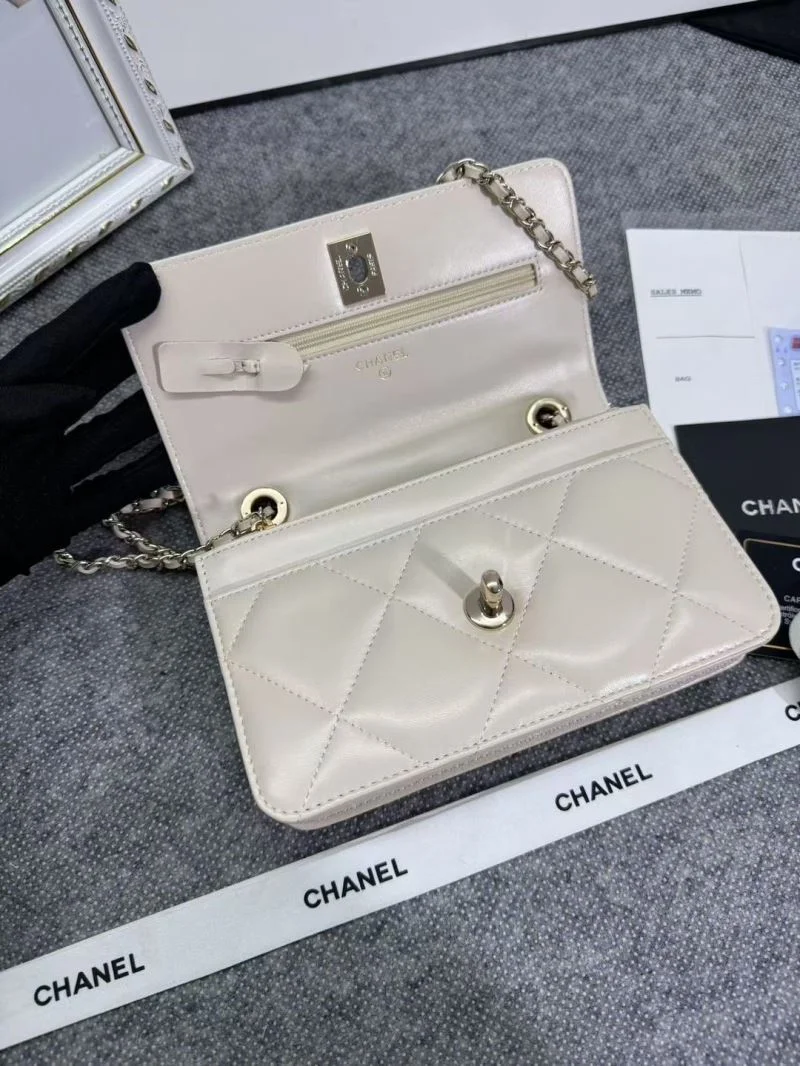 Top mirror Chanel Woc Bags