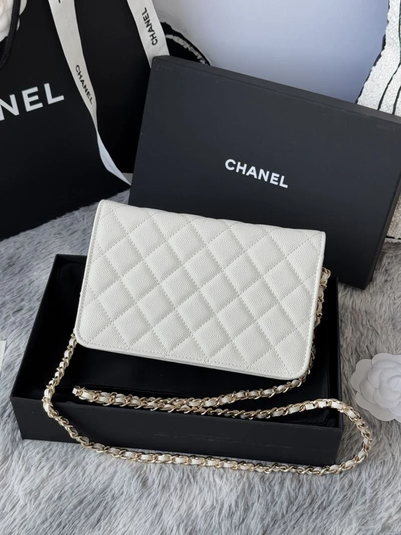 Top match Chanel Woc Bags