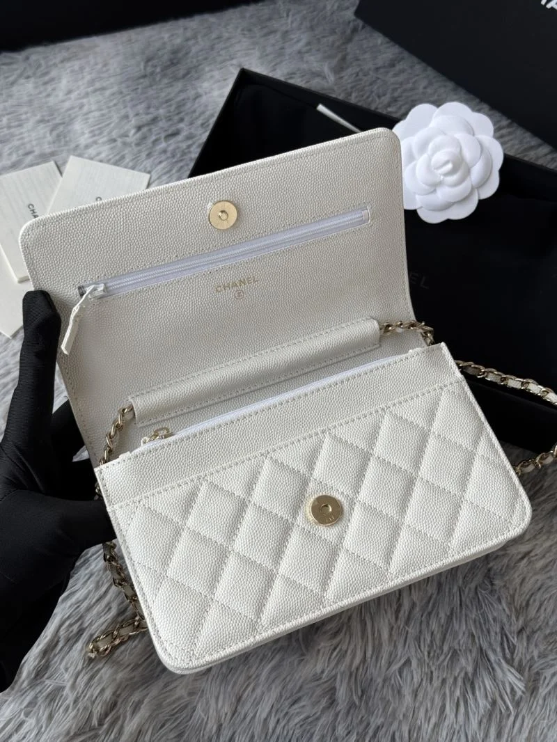 Top match Chanel Woc Bags