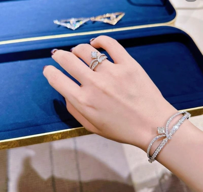 Official Chaumet Bracelets
