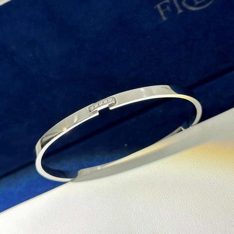 Reasonably priced Chaumet Bracelets