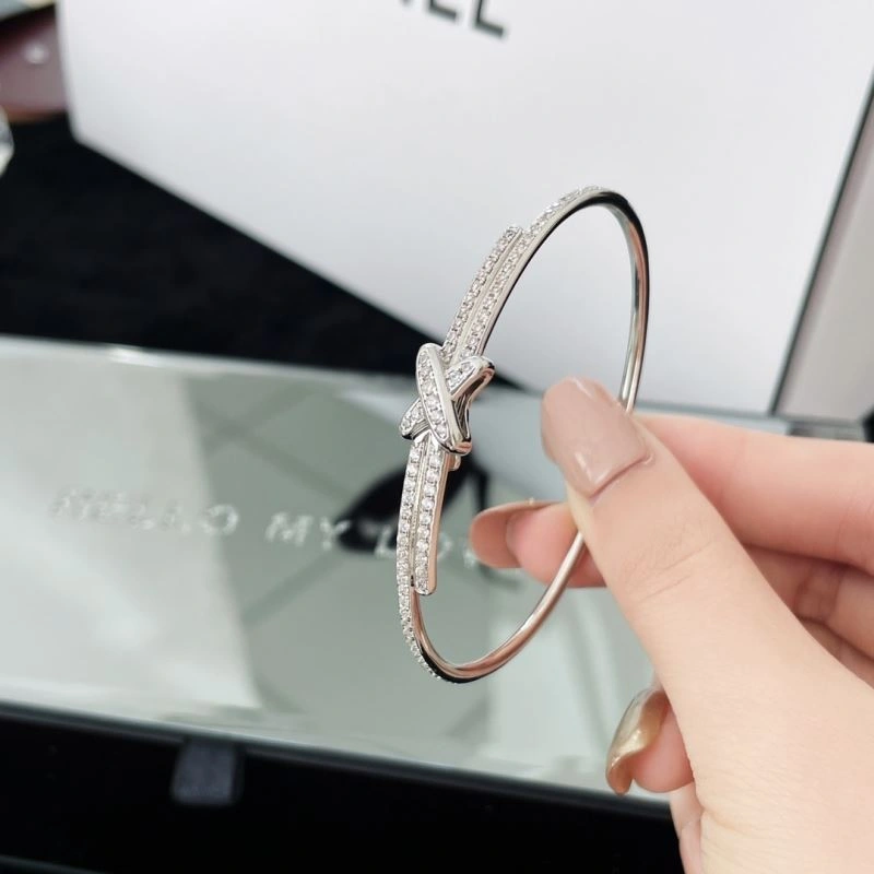 Accurate model Chaumet Bracelets
