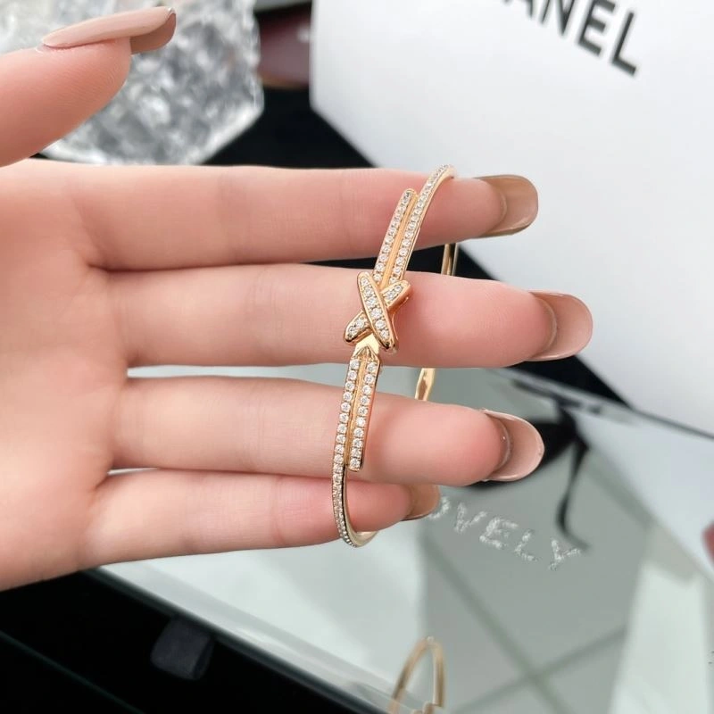 Accurate model Chaumet Bracelets