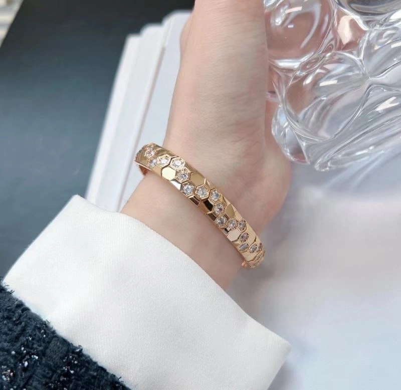 Low-cost Chaumet Bracelets