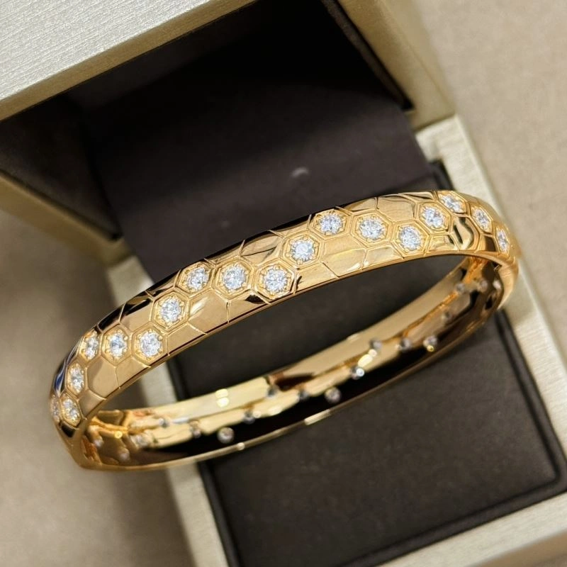 Low-cost Chaumet Bracelets
