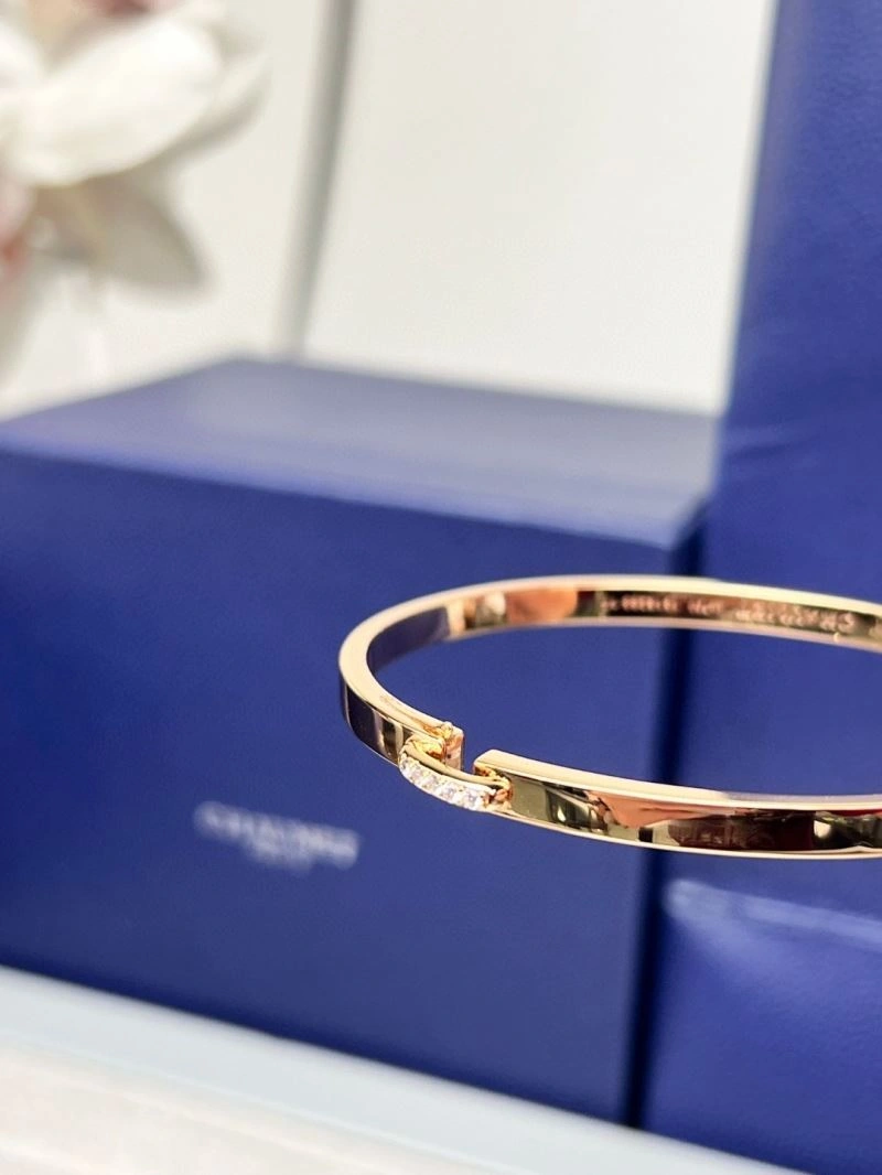 Indistinguishable Chaumet Bracelets