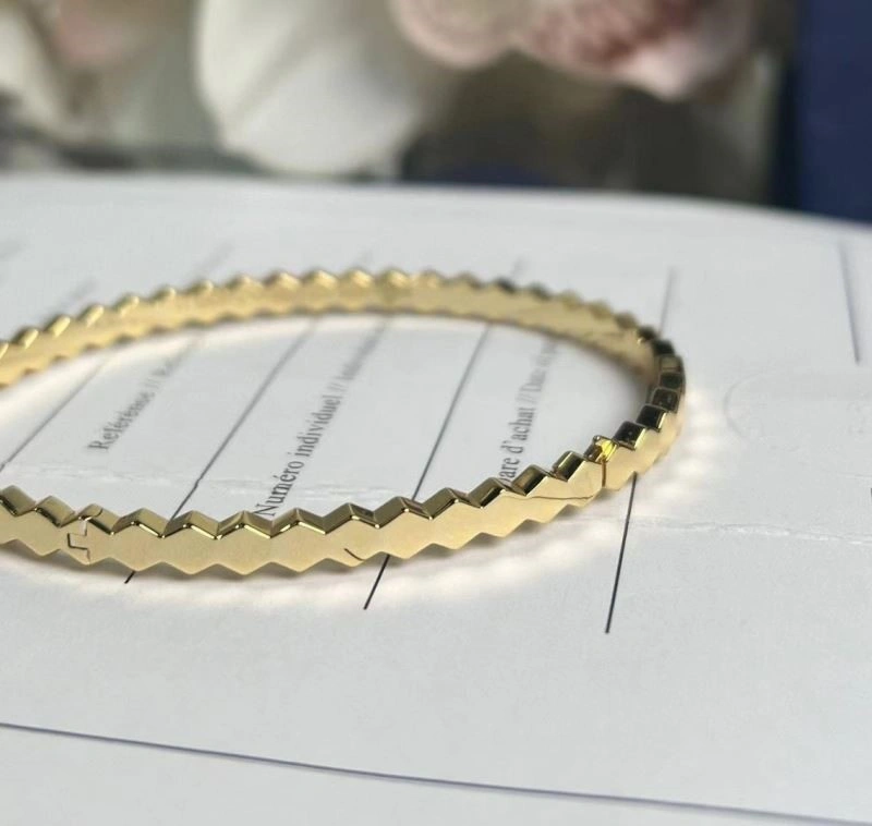 Top mirror Chaumet Bracelets
