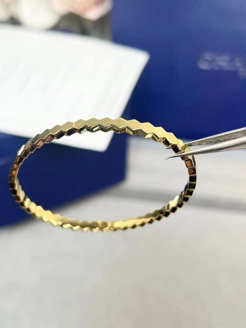 Top mirror Chaumet Bracelets