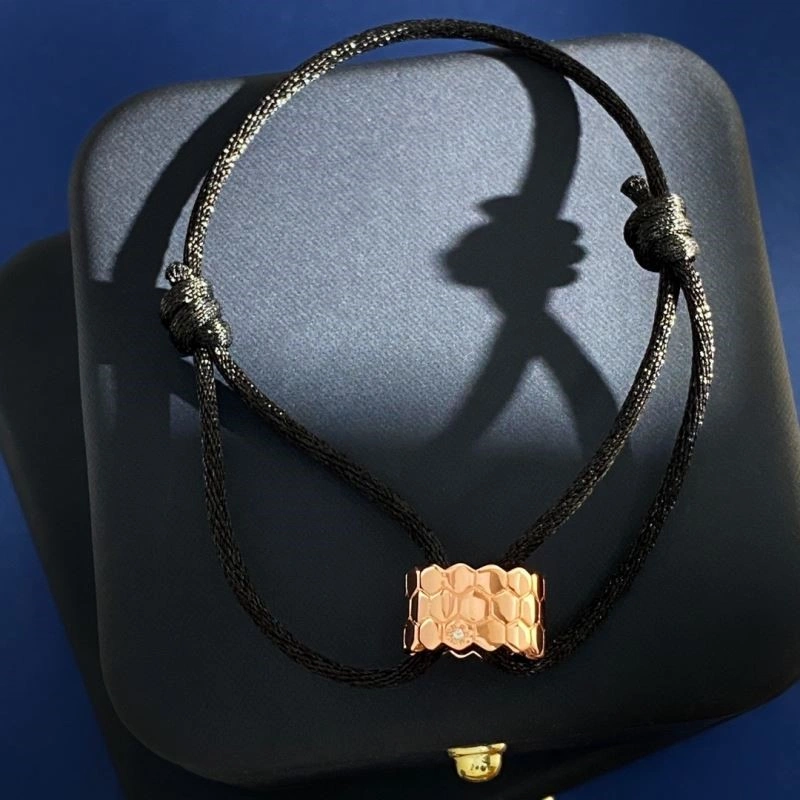 Low-cost Chaumet Bracelets
