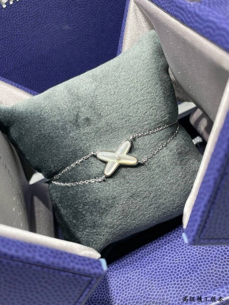 Mirror quality Chaumet Bracelets