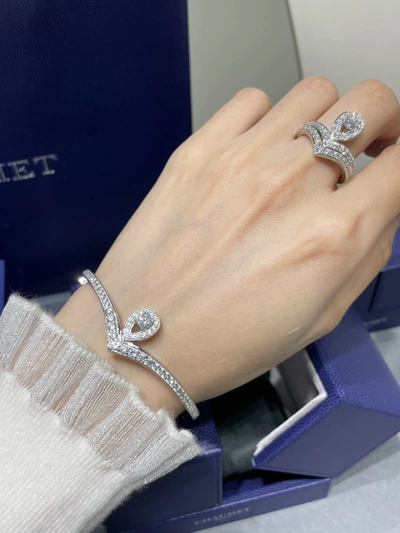 Brand-authenticated Chaumet Bracelets