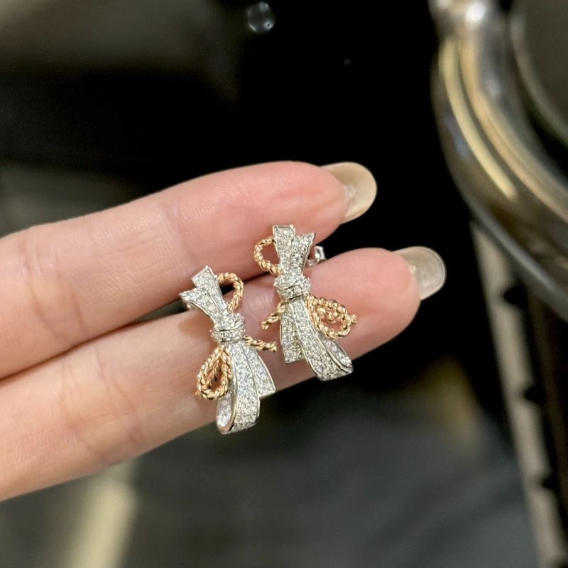 Low-cost Chaumet Earrings