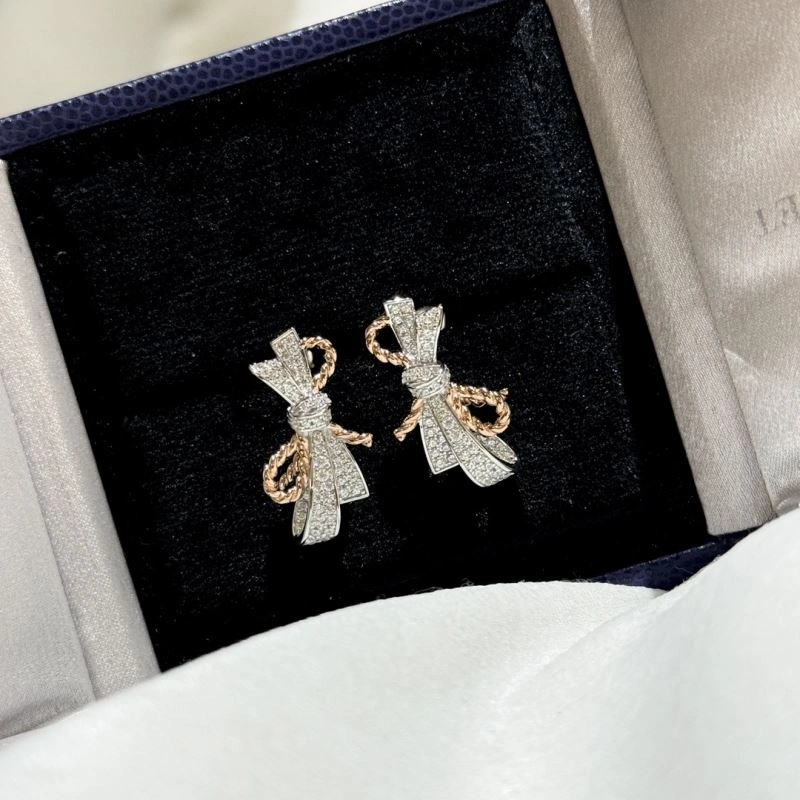 Low-cost Chaumet Earrings