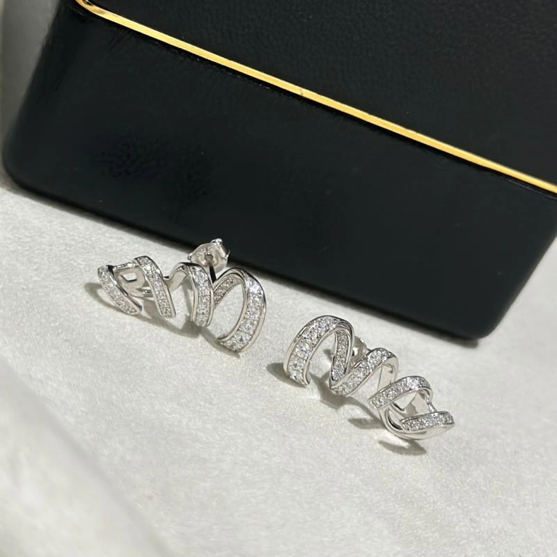 Low-cost Chaumet Earrings