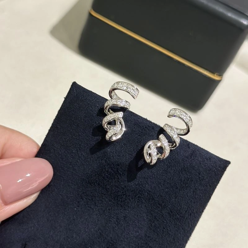 Low-cost Chaumet Earrings