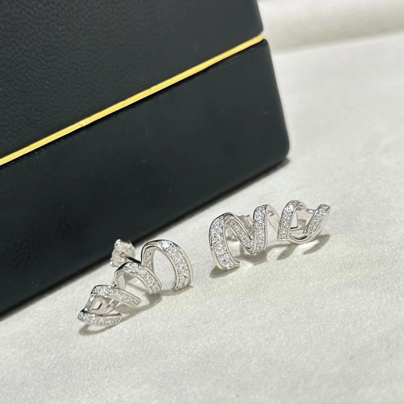 Low-cost Chaumet Earrings