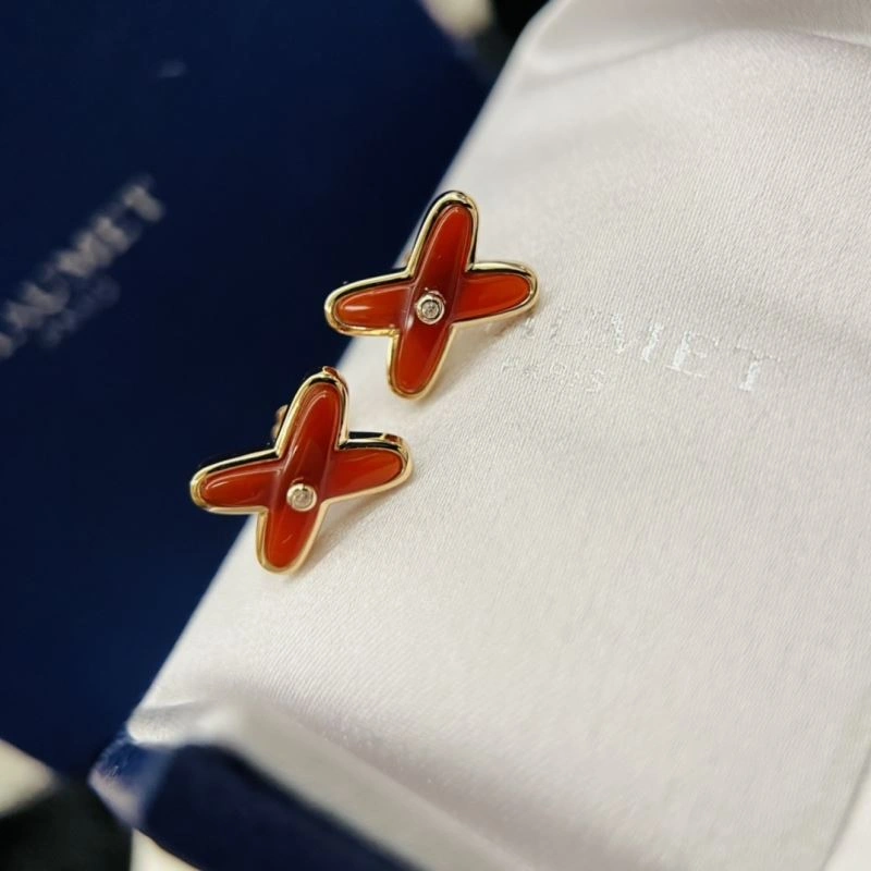 High accuracy Chaumet Earrings