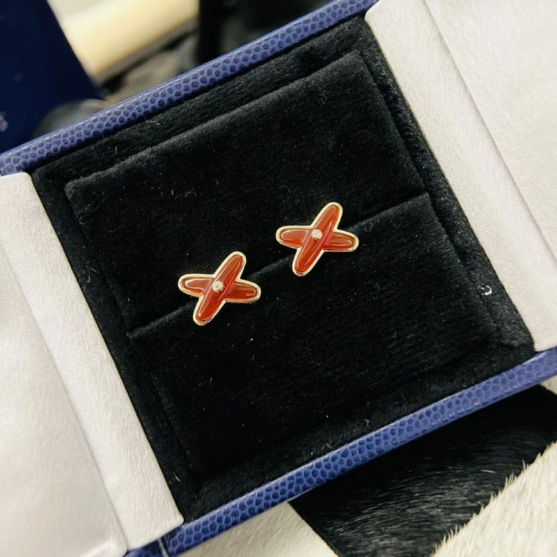 High accuracy Chaumet Earrings