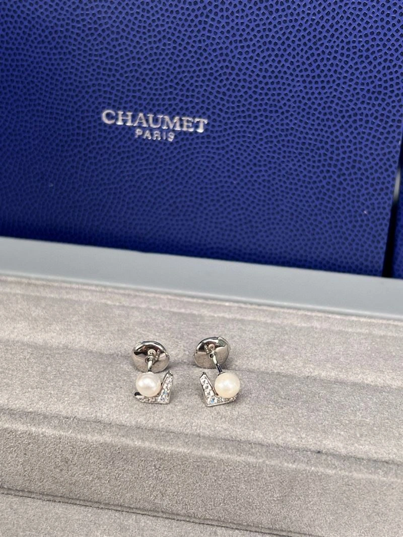 Budget-friendly Chaumet Earrings