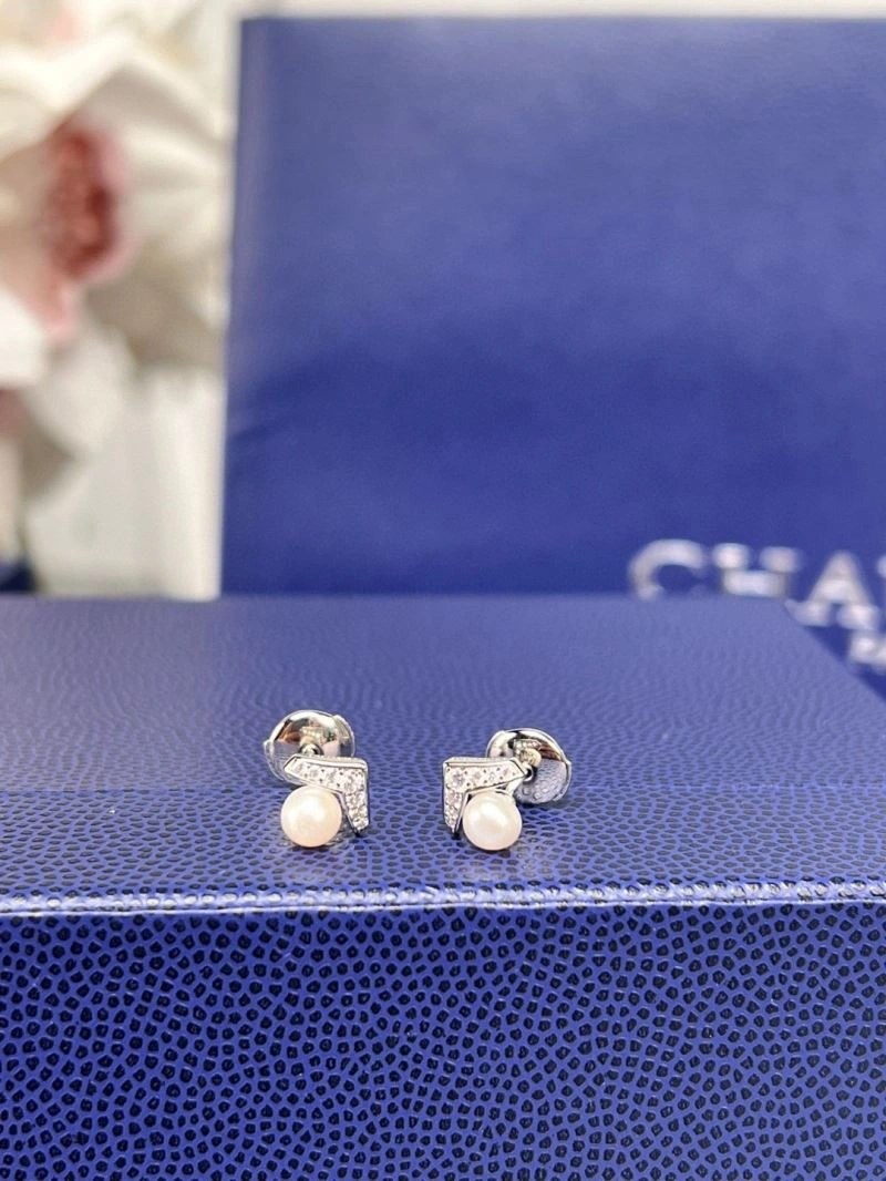 Budget-friendly Chaumet Earrings