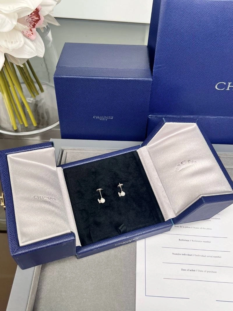 Budget-friendly Chaumet Earrings