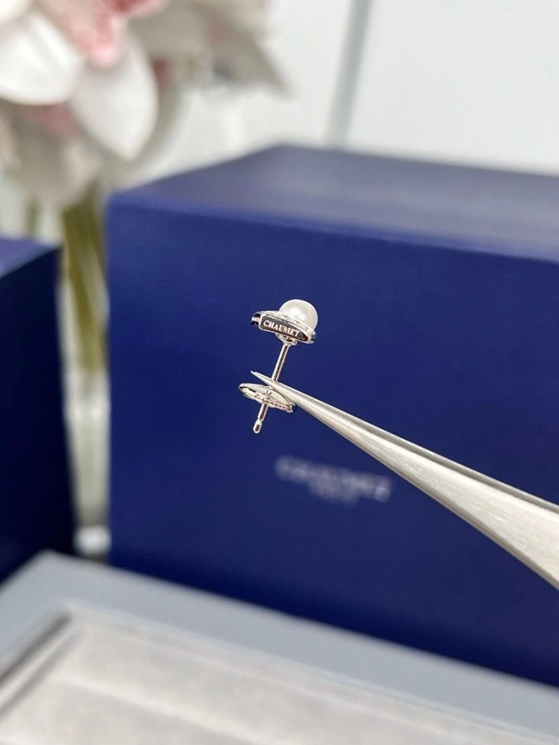 Budget-friendly Chaumet Earrings