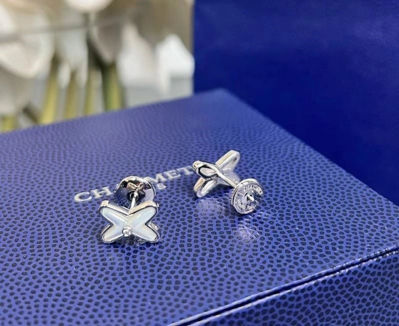 Affordable Chaumet Earrings