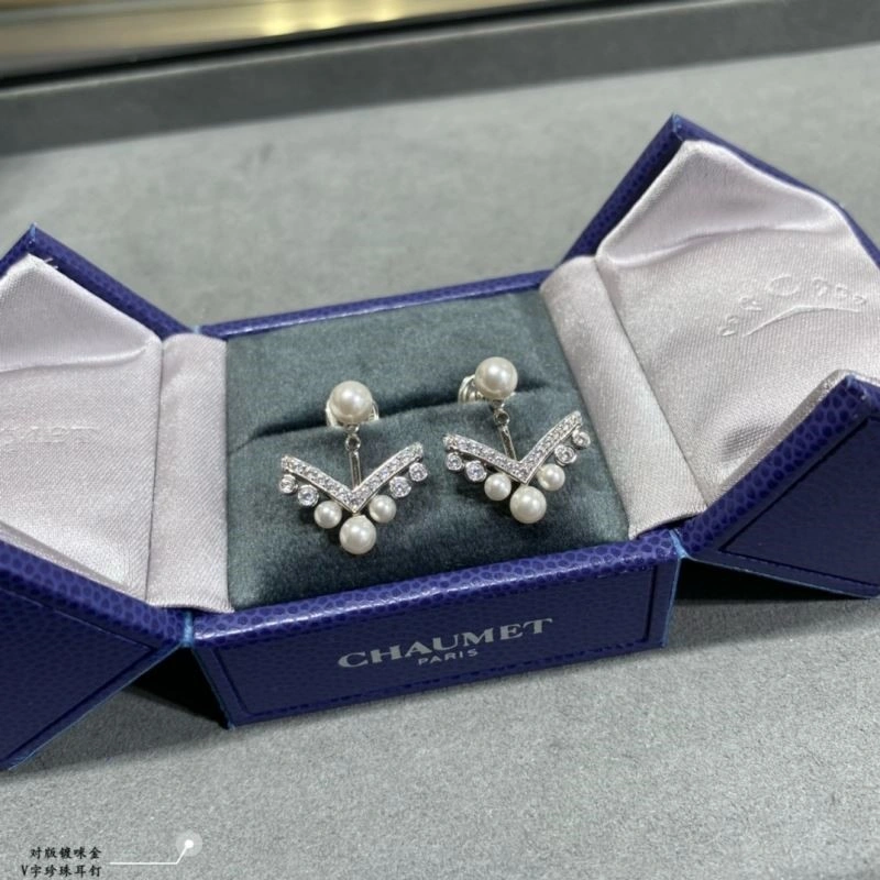 Discounted Chaumet Earrings
