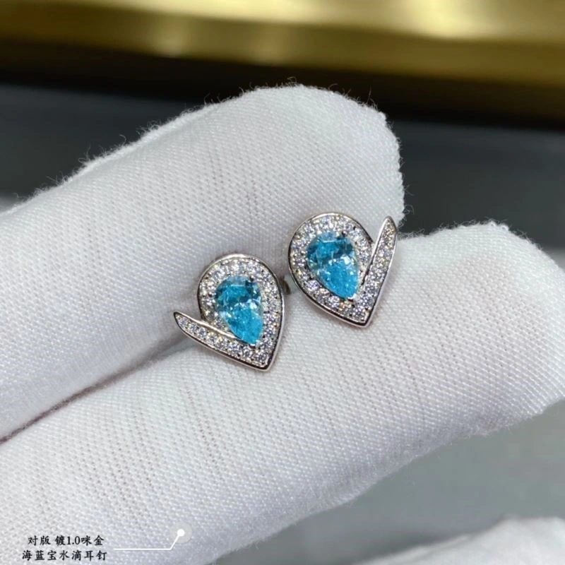 Accurate model Chaumet Earrings