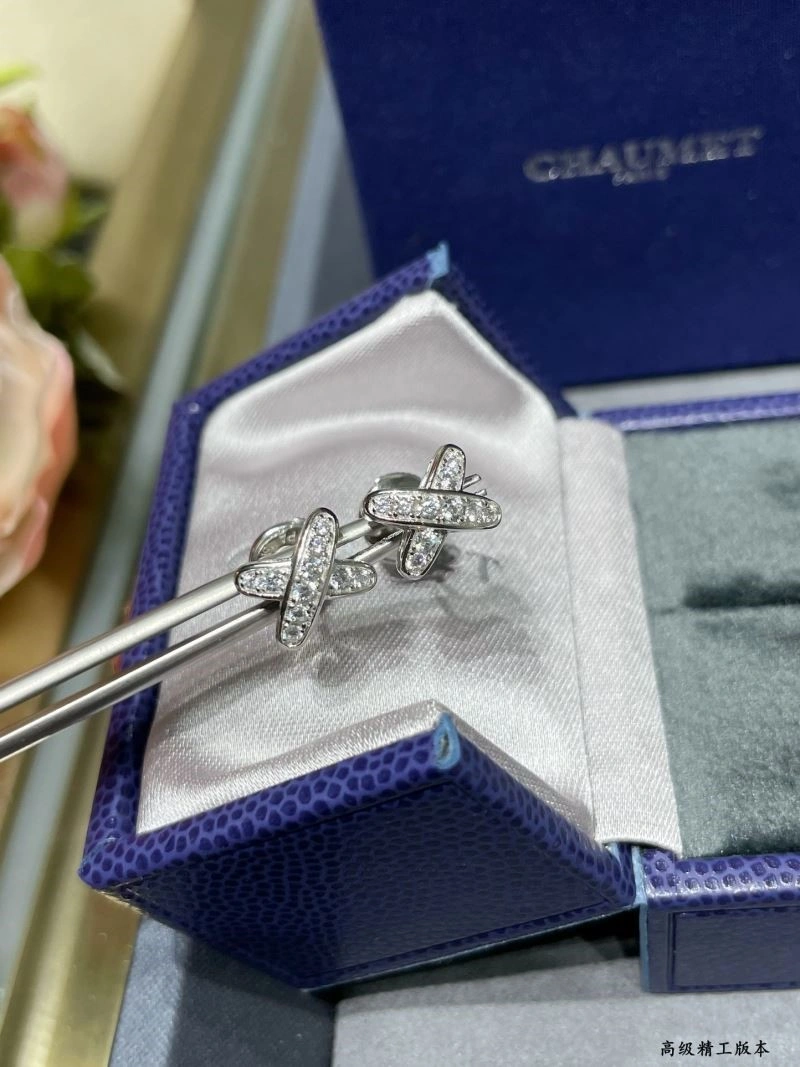 Low-cost Chaumet Earrings