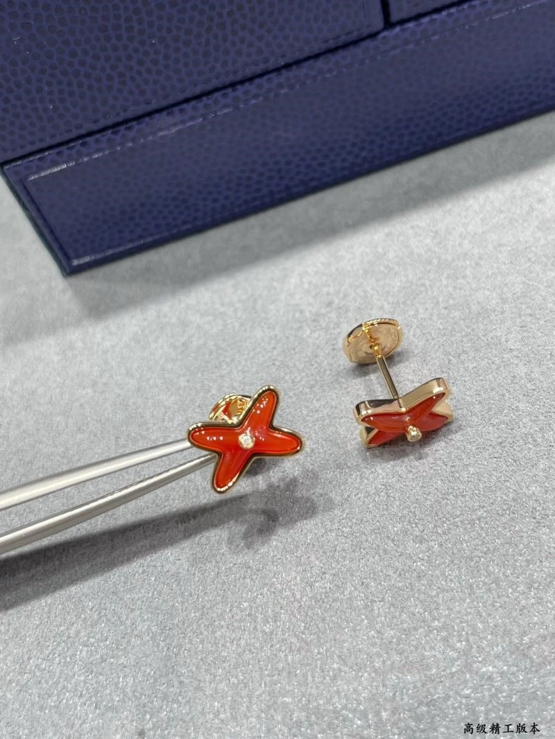 Accurate model Chaumet Earrings