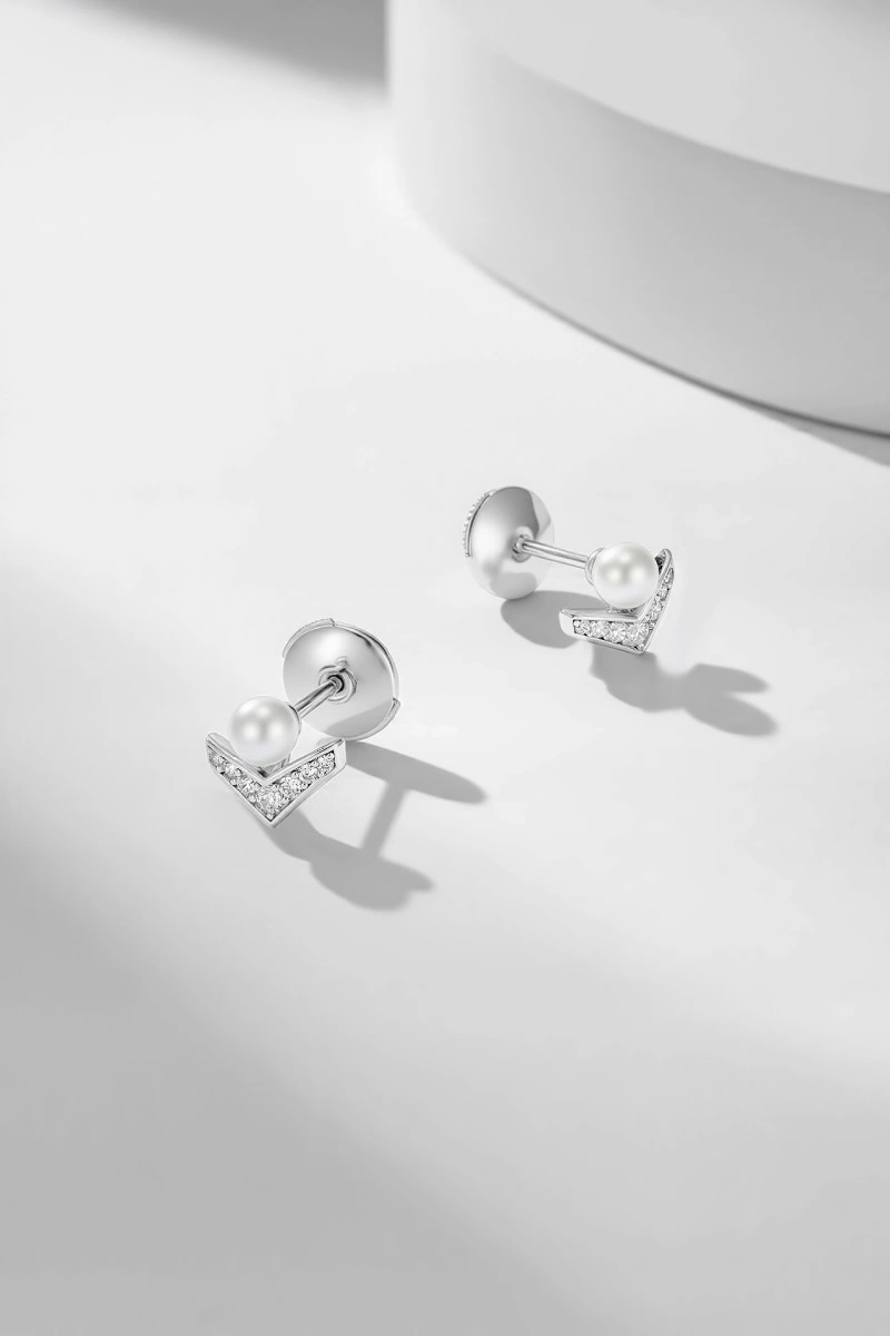 Inexpensive Chaumet Earrings
