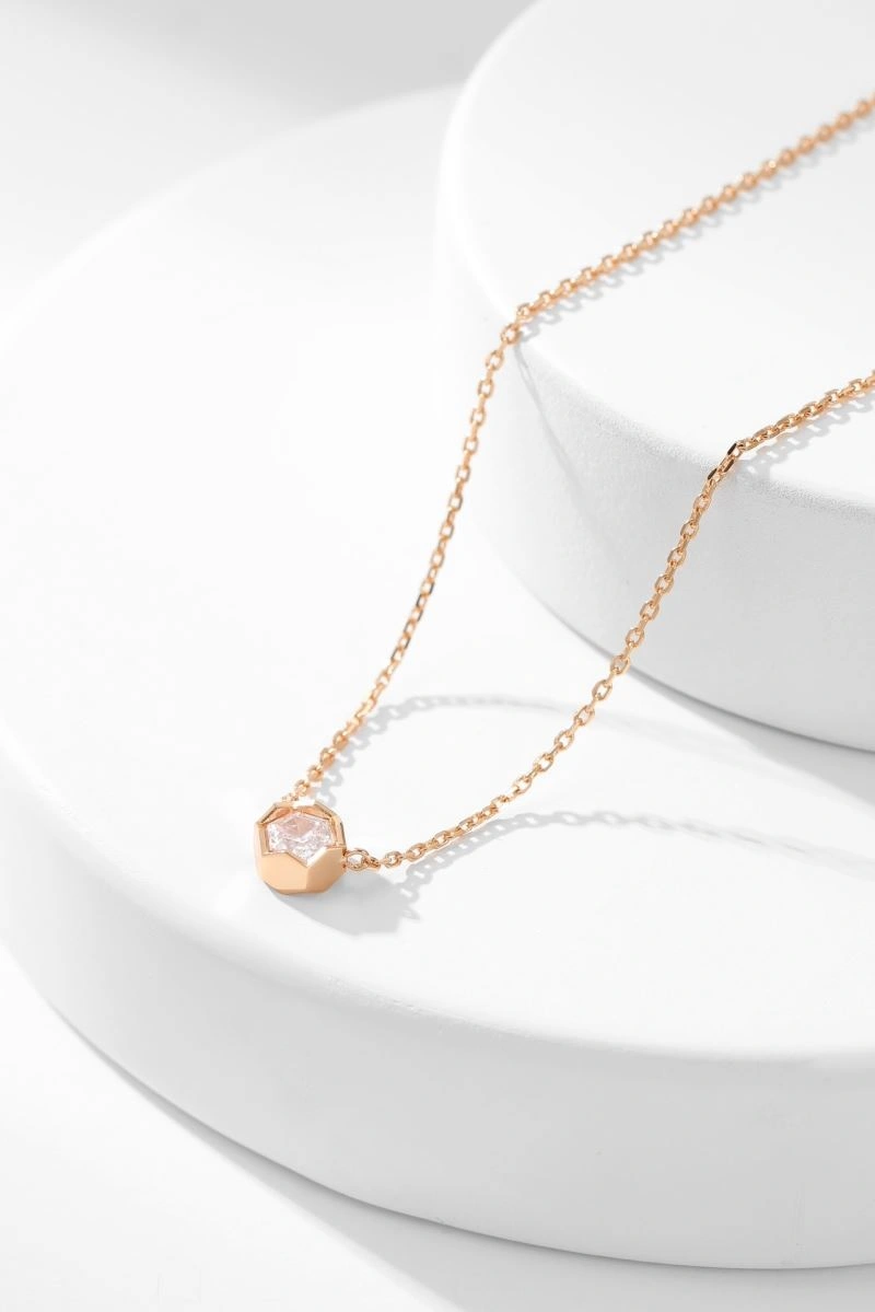 Top mirror Chaumet Necklaces