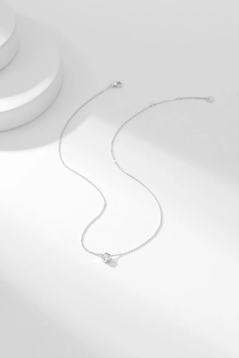 Top mirror Chaumet Necklaces