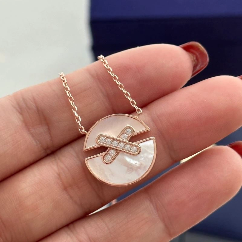 Bargain Chaumet Necklaces
