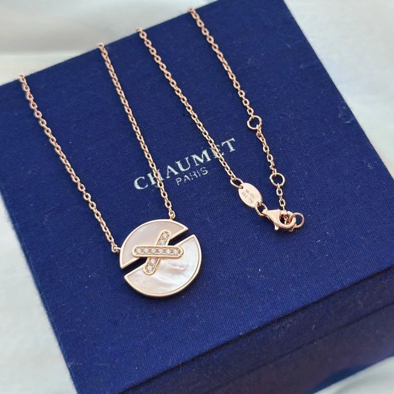 Bargain Chaumet Necklaces