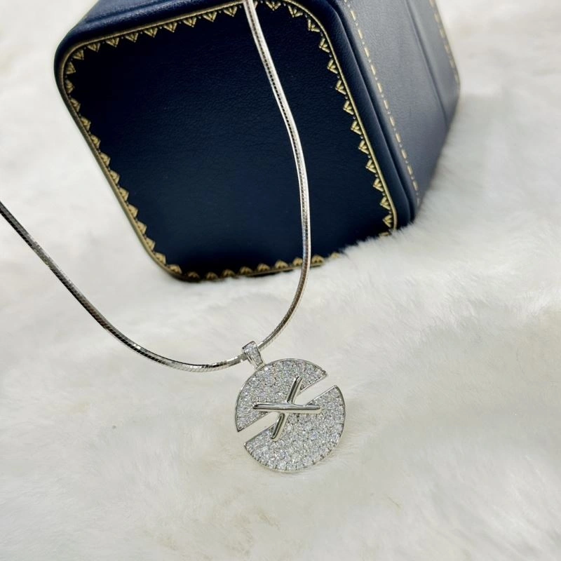Top match Chaumet Necklaces