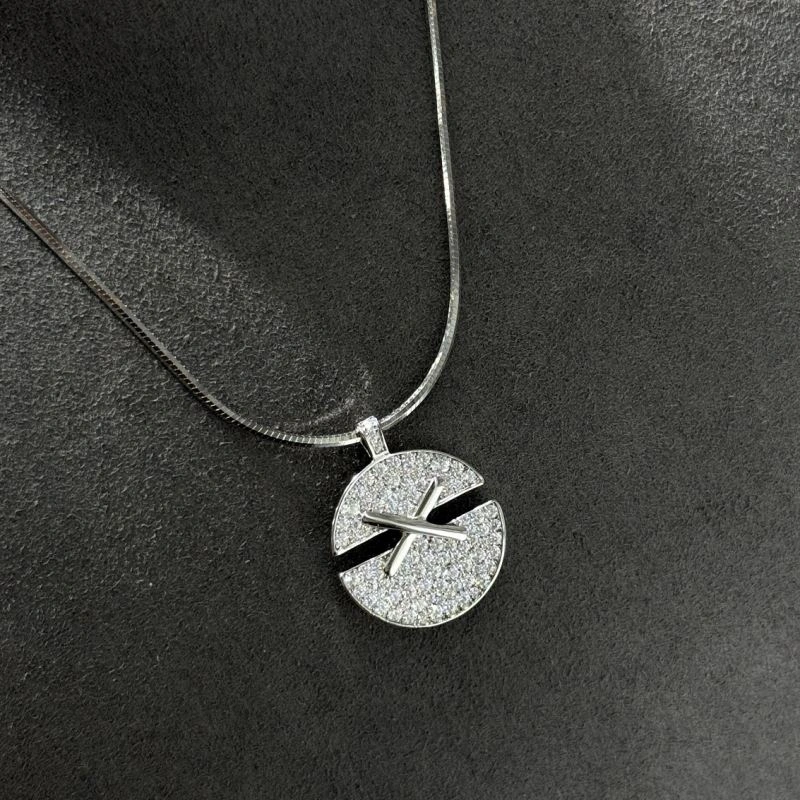 Top match Chaumet Necklaces